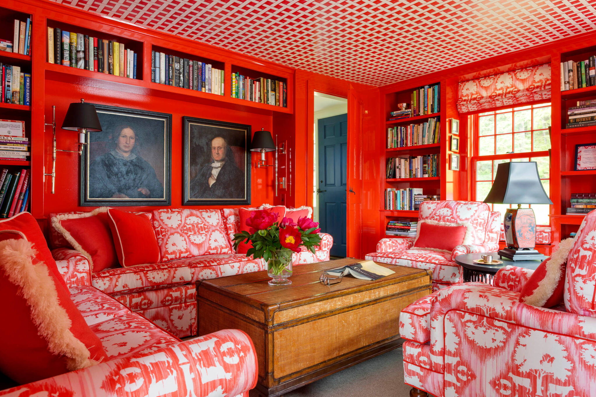 Adding a Pop of Color to Your Space: Incorporating Bold Color Furniture ...