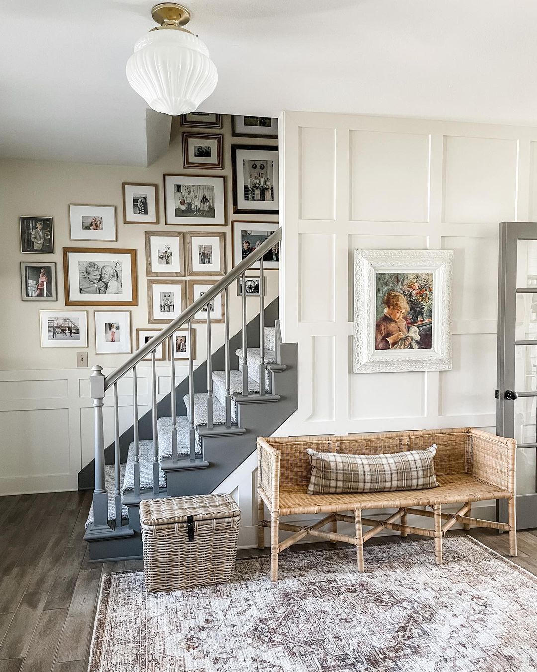 10 Stylish Entryway Ideas to Make a Lasting First Impression - HouzEdit