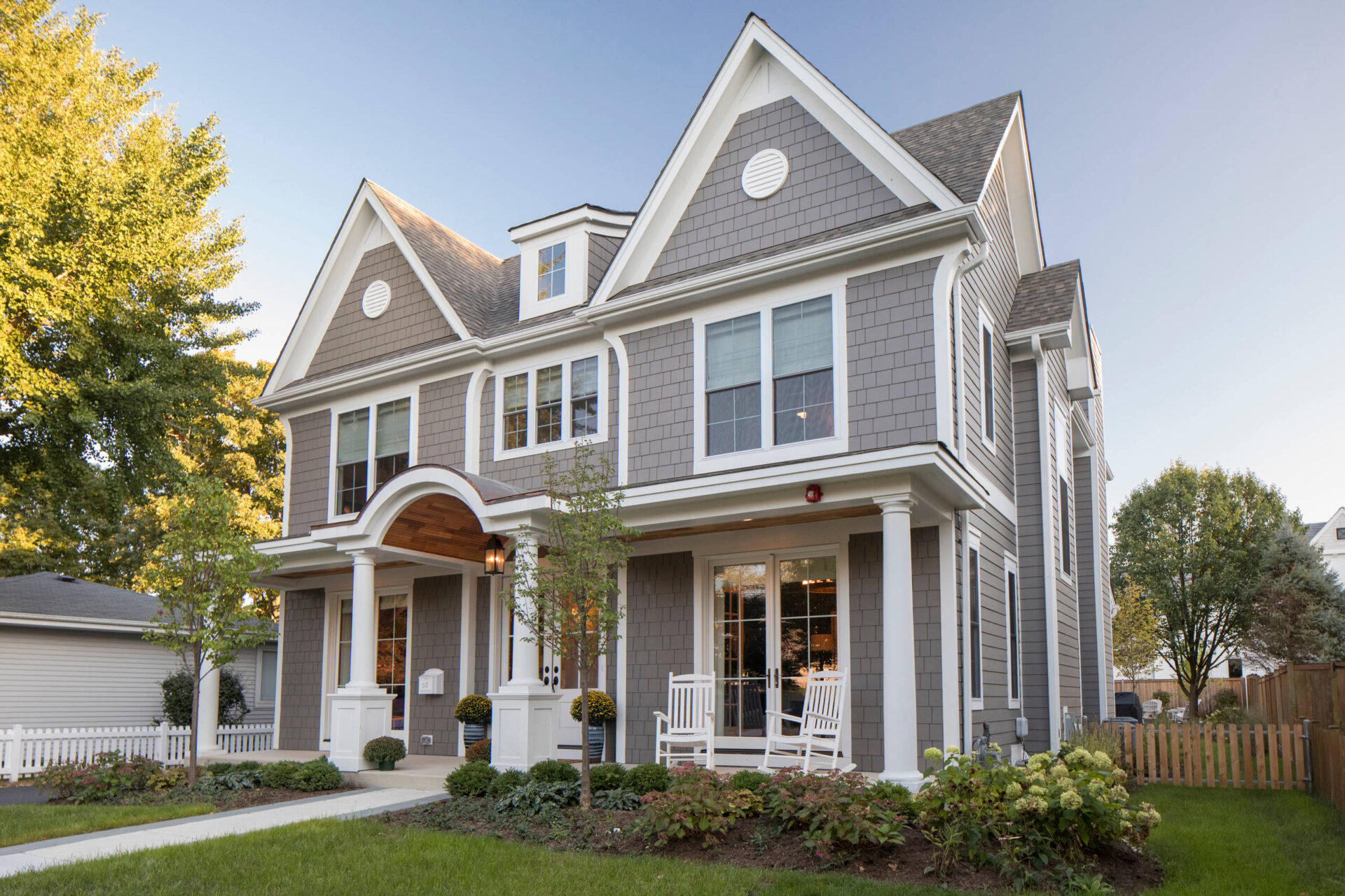 Gray Exterior Design: Tips and Ideas for a Beautiful and Sophisticated ...