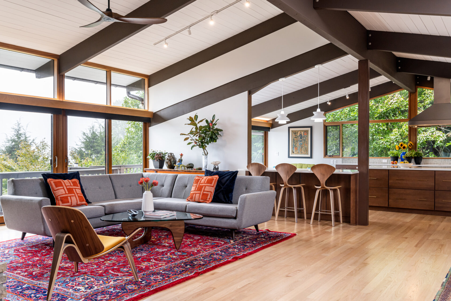 The Art of Mixing Styles: How to Blend Mid-Century Modern with ...