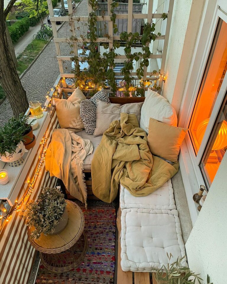 Small Balcony Interior Design: Transforming Limited Space into a Cozy ...